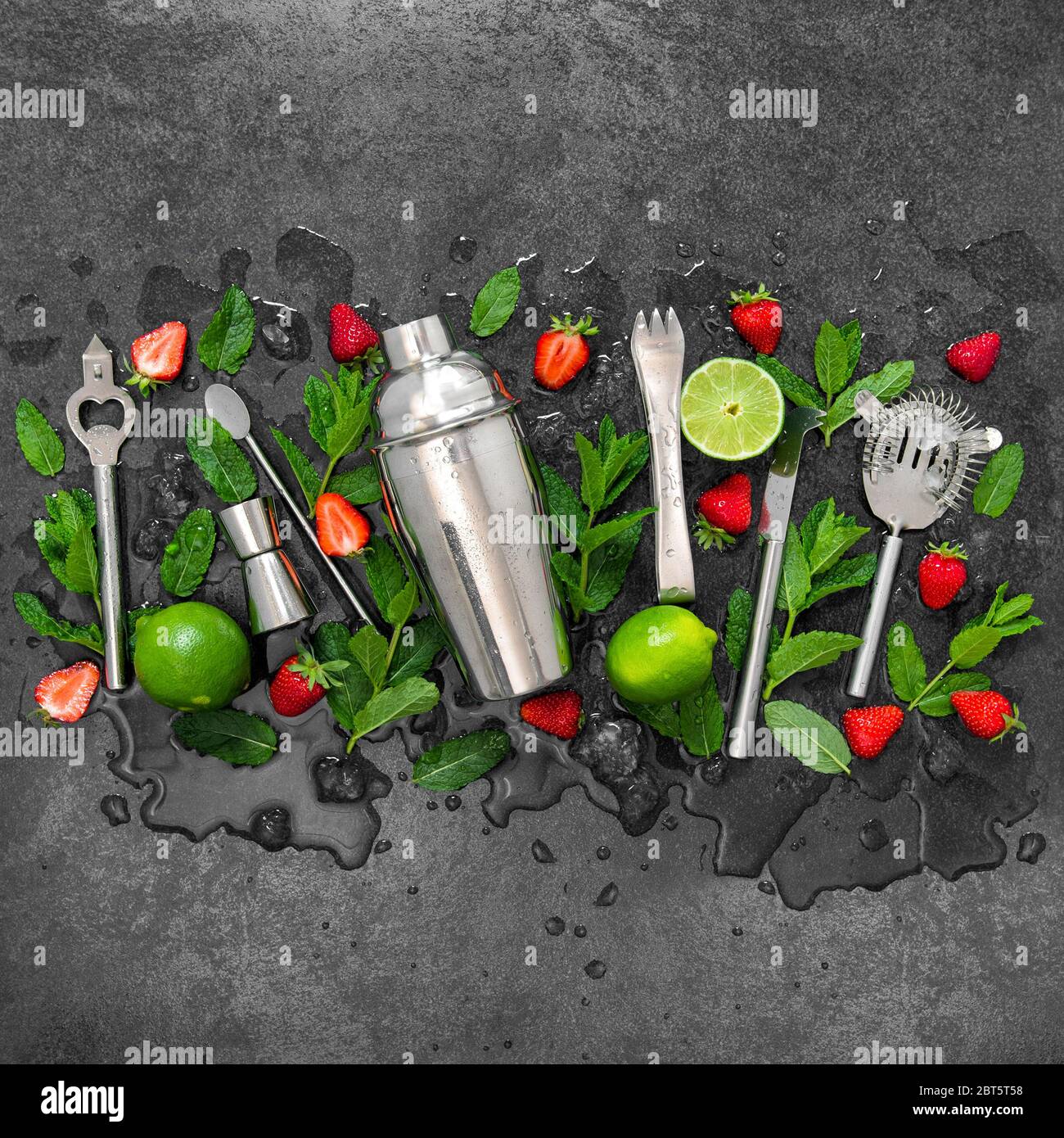 Bar drink party hi-res stock photography and images - Alamy