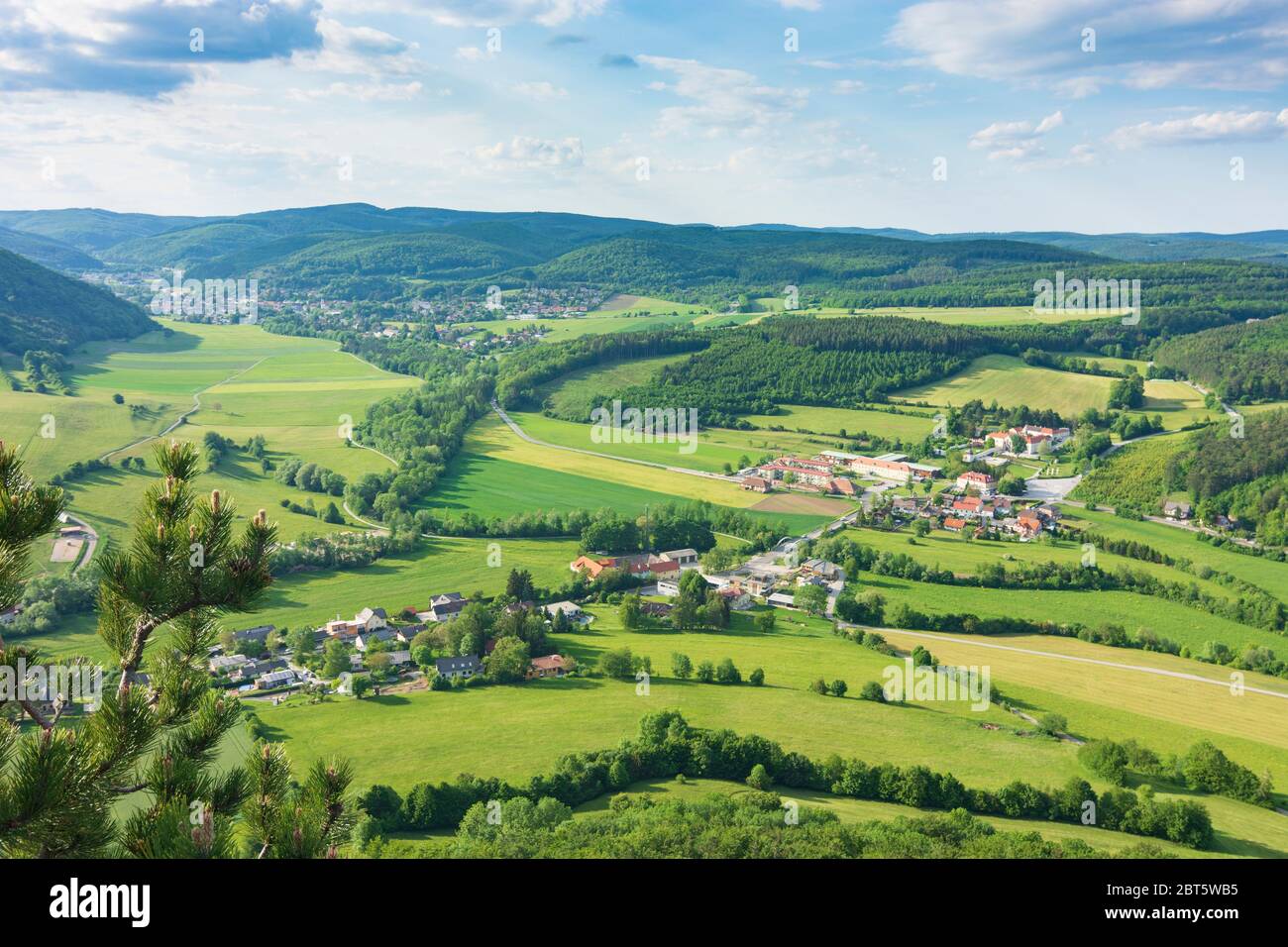 Schloss mayerling castle in wienerwald vienna woods hi-res stock ...