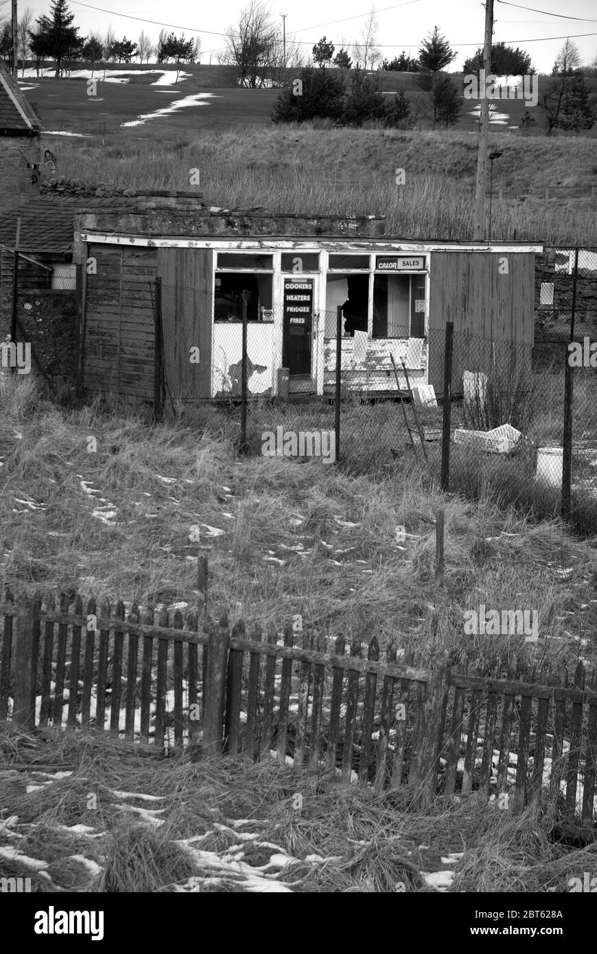 Ramshackle hut hi-res stock photography and images - Alamy