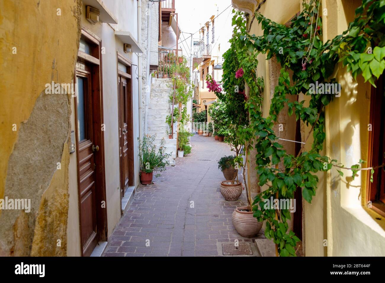 Crete street flowers hi-res stock photography and images - Alamy