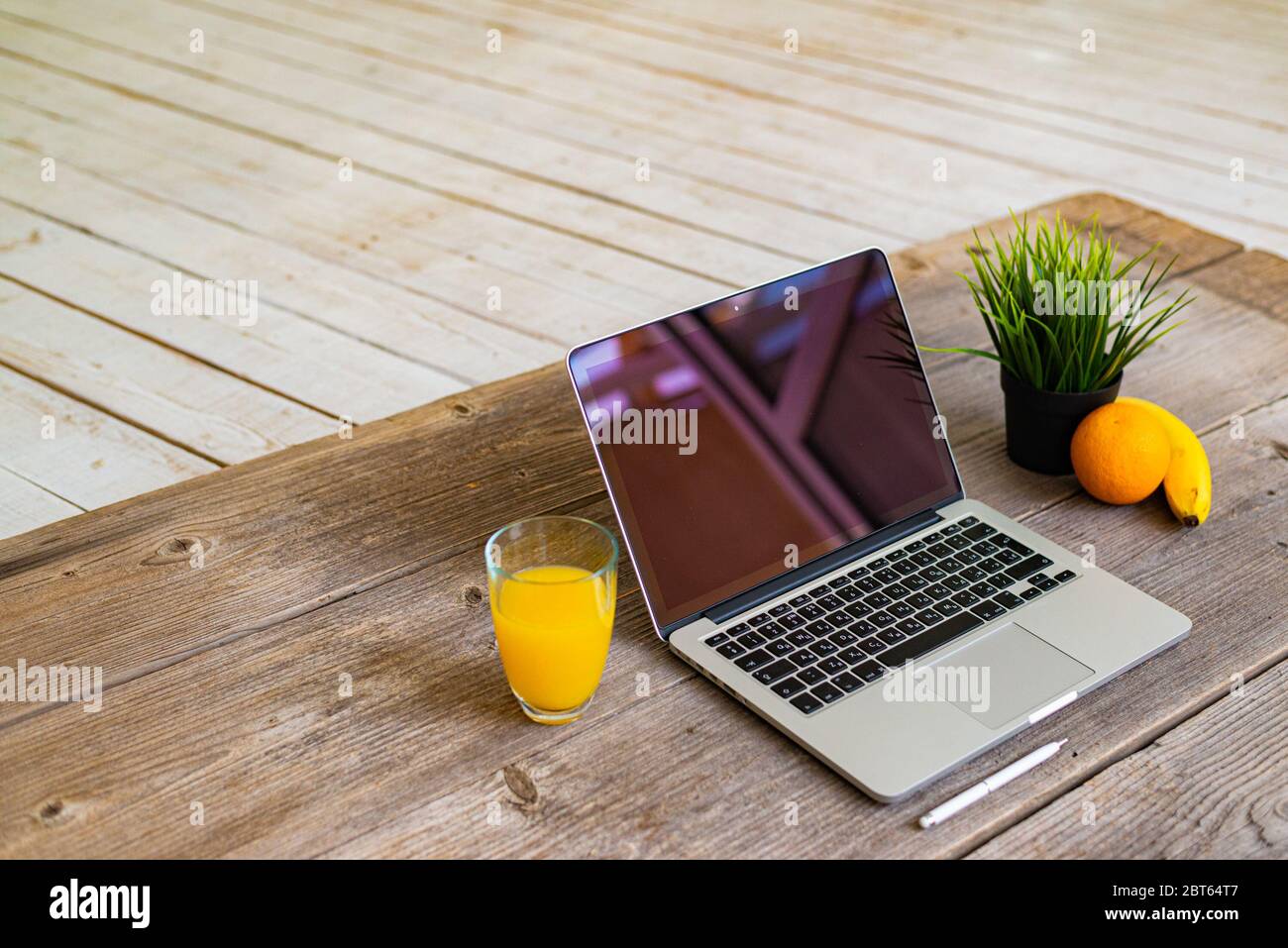 Workplace at home computer and remote work Stock Photo - Alamy