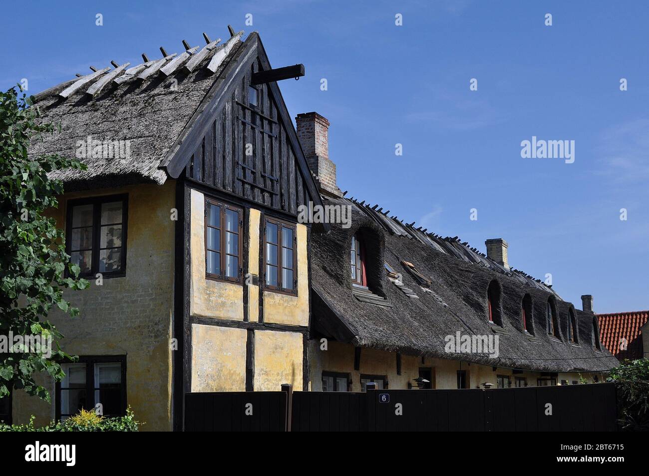 THATCHED ROOF HOUSES IN DRAGOR, COPENHAGEN, DENMARK Stock Photo - Alamy