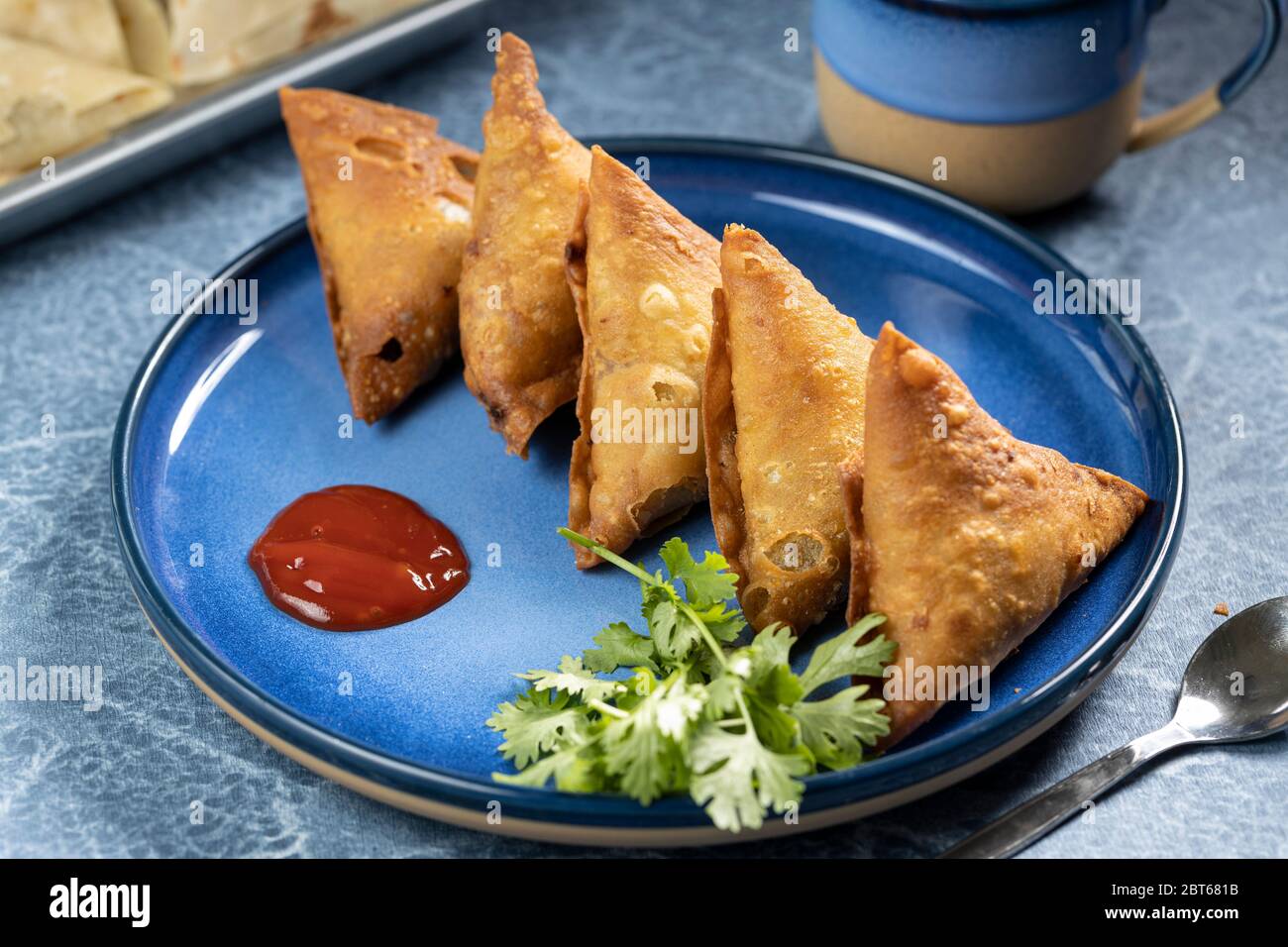 Baked Meat Samosa Recipe Filo Pastry - All About Baked Thing Recipe