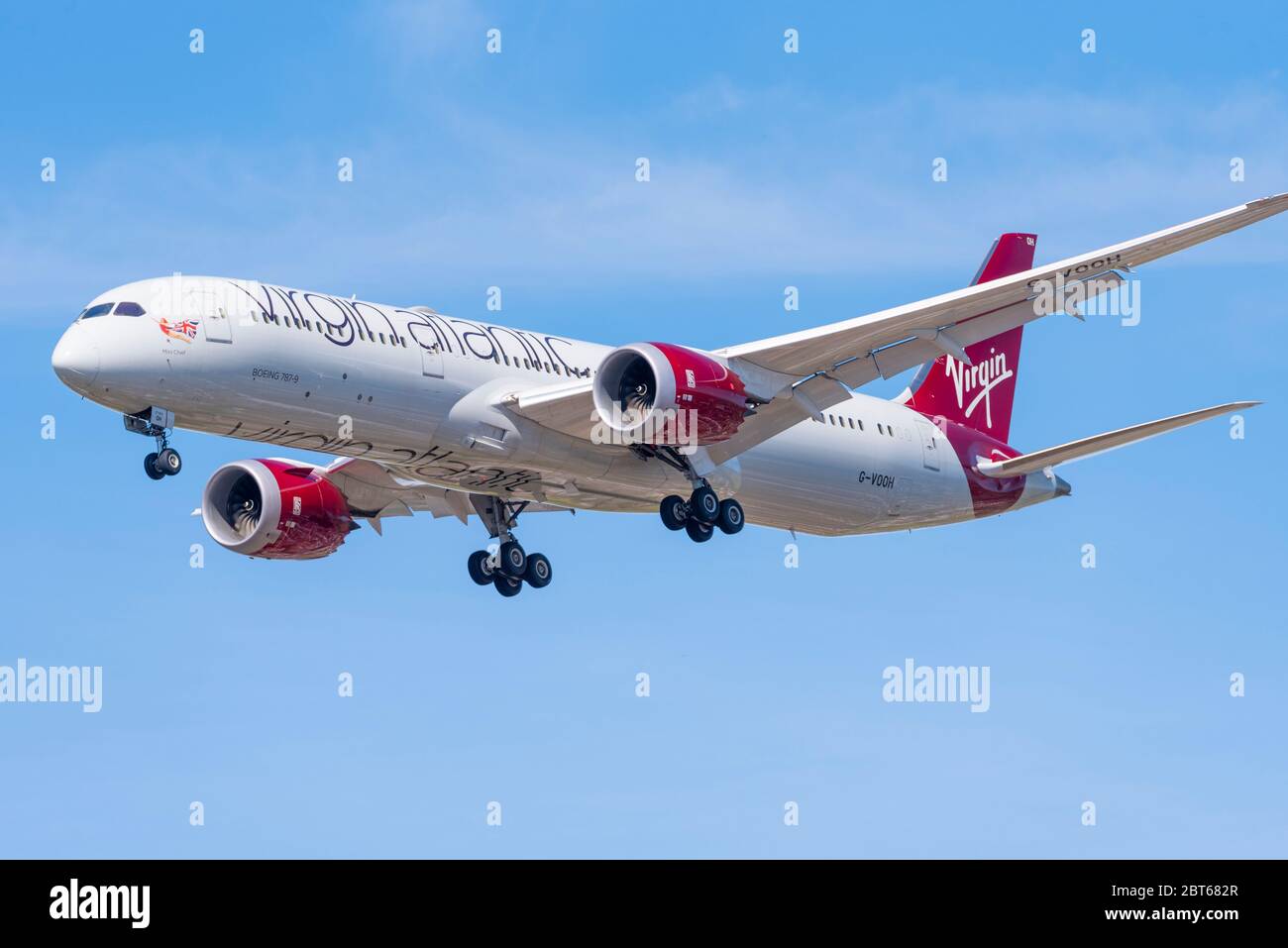 Virgin Atlantic Airways Boeing 787 jet airliner plane landing at London ...