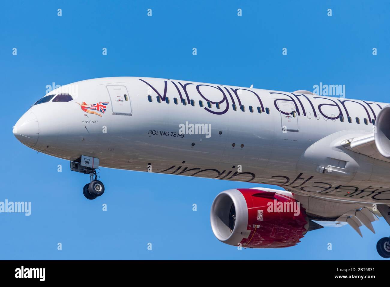 Virgin Atlantic Airways Boeing 787 jet airliner plane landing at London ...