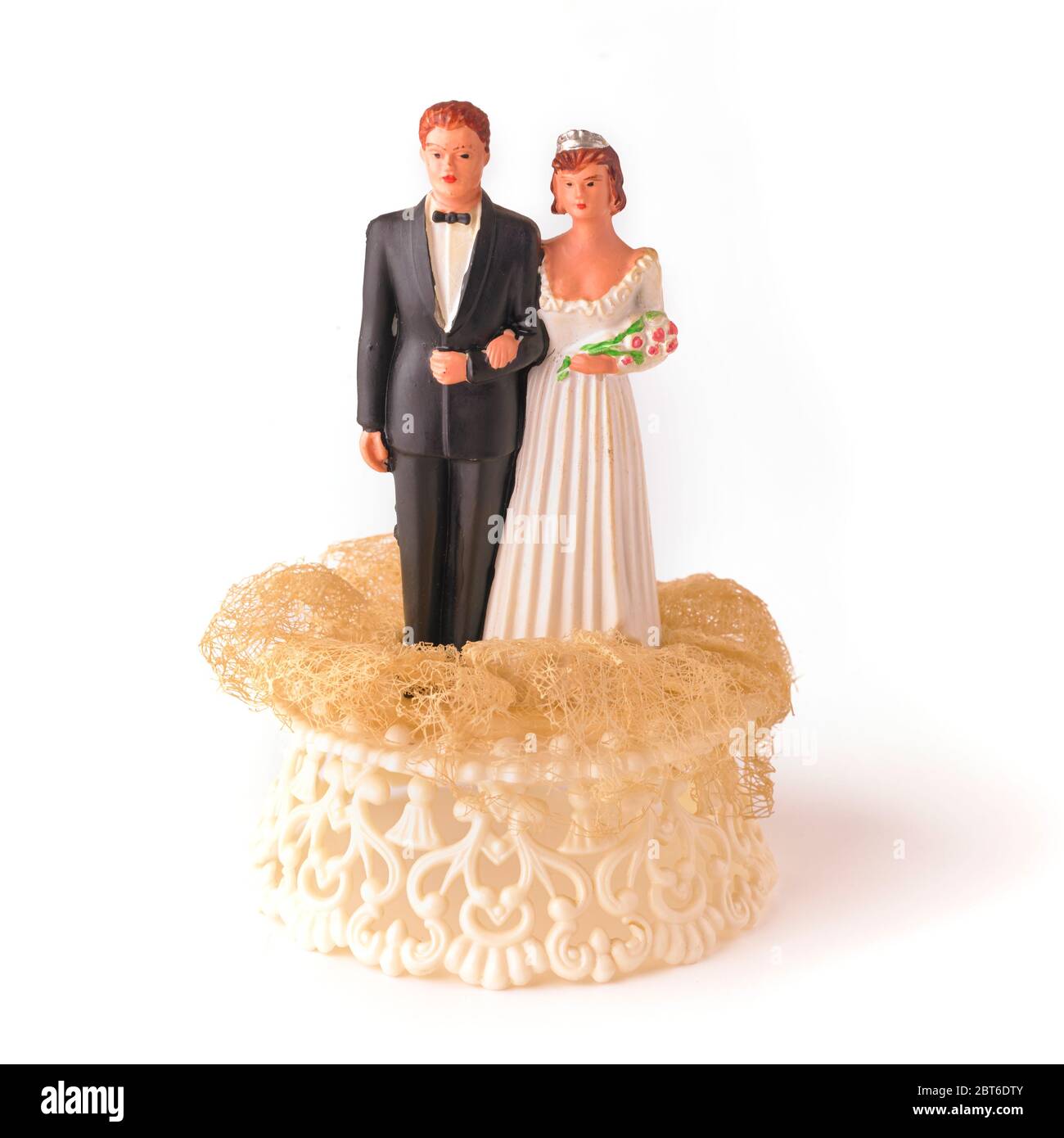 Traditional Bride and Groom wedding figures on white Stock Photo - Alamy