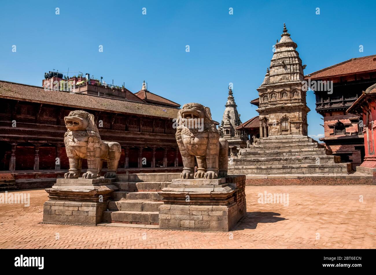Kathmandu-Bhaktapur. Colourful street scenes in and around Durbar ...