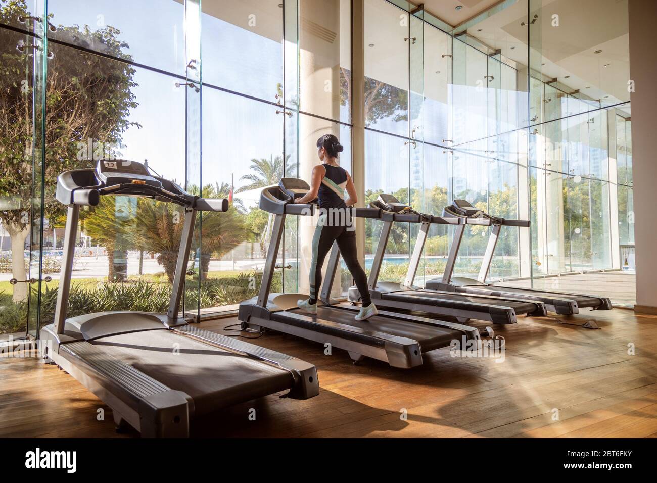 Healthy lifestyle woman gym hi-res stock photography and images - Alamy