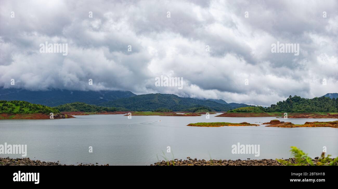 beautiful landscape lake and hills panorama, Wayanad, Kerala, India ...