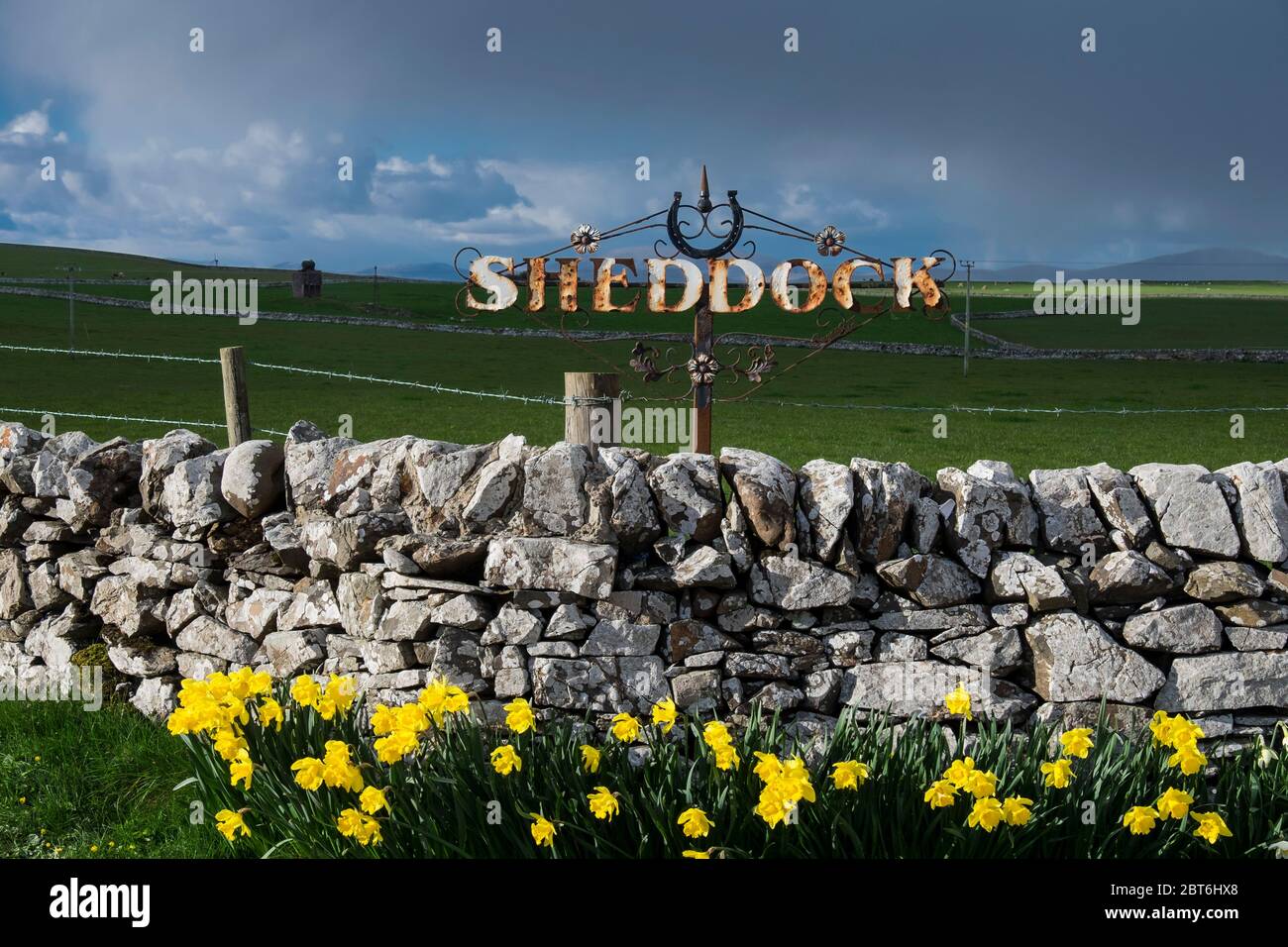 Galloway farm sign, Machars Stock Photo - Alamy