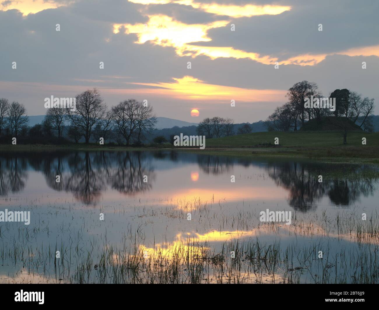 Loch ken hi-res stock photography and images - Alamy