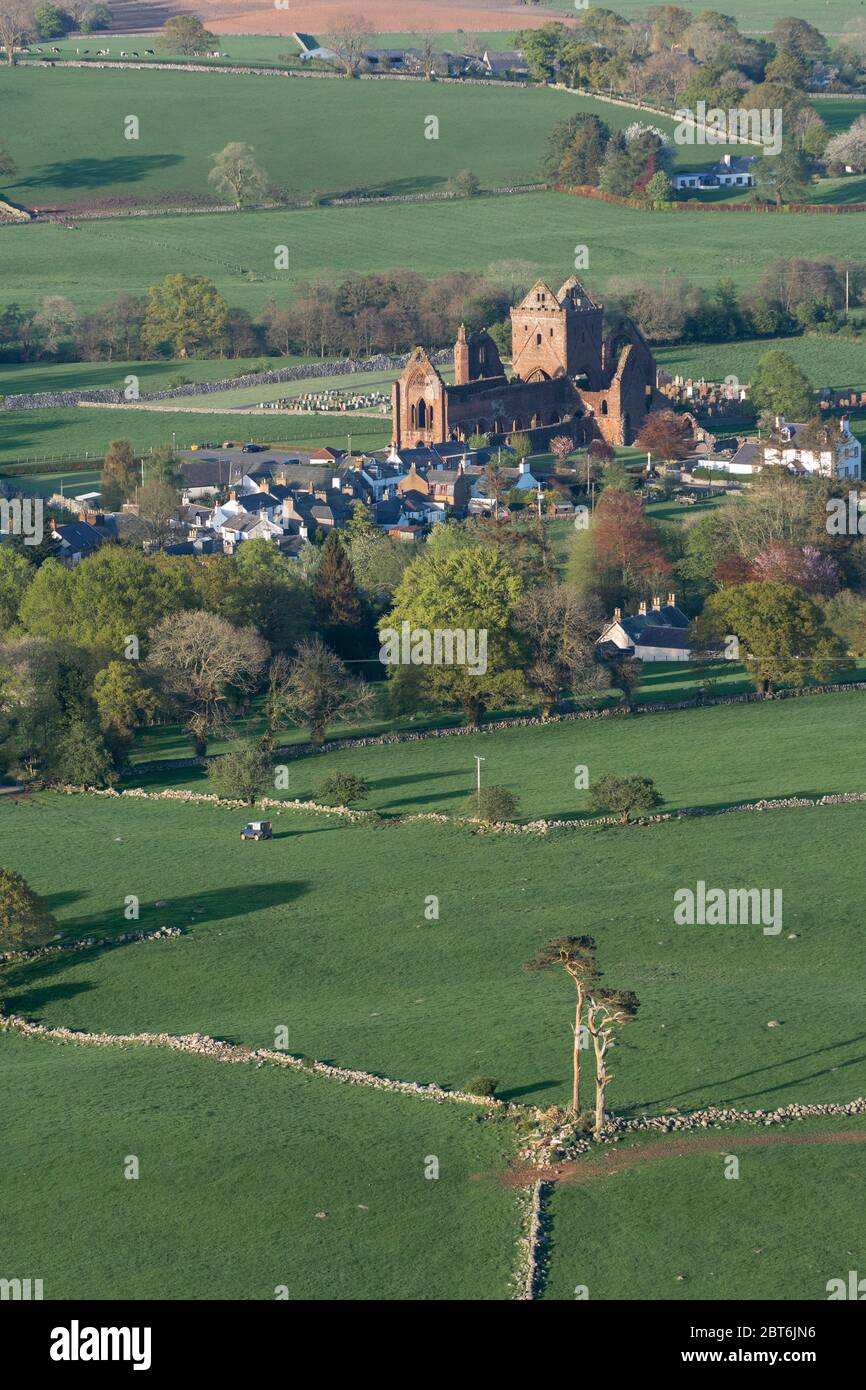 New abbey scotland hi-res stock photography and images - Alamy