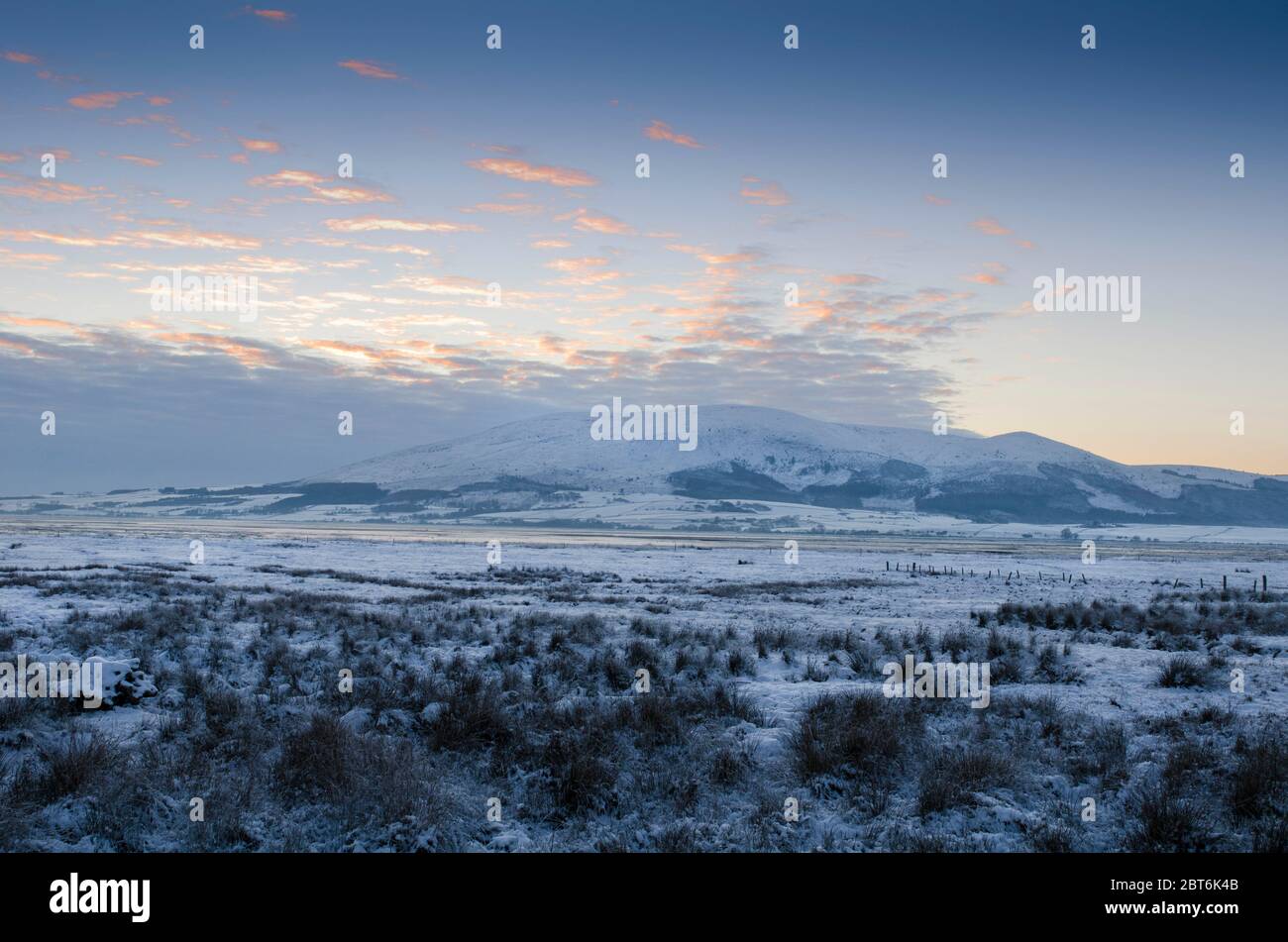 Caerlaverock estuary and Criffel Hill, River Nith, Dumfries Stock Photo ...