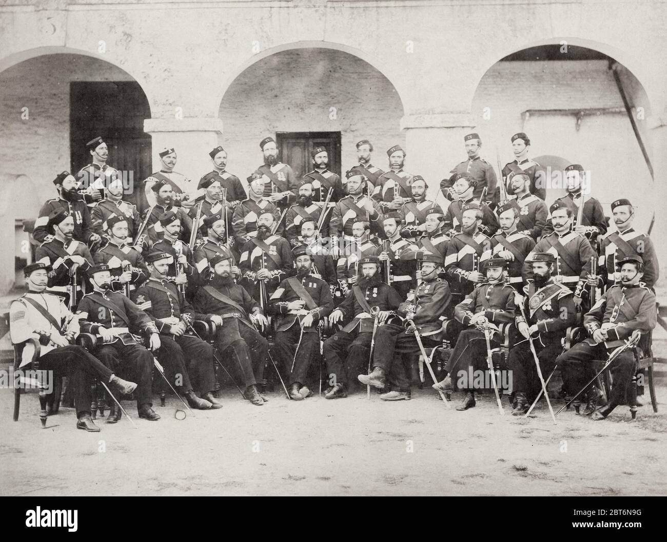 Victorian era british army uniform hi-res stock photography and images ...