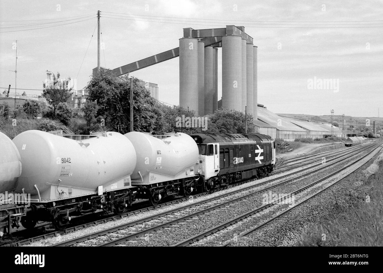 Class 50 diesel locomotive eagle hi-res stock photography and images ...