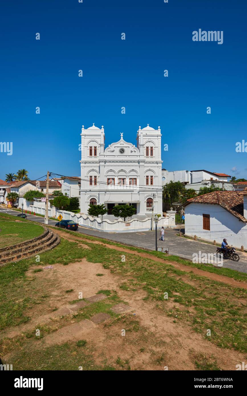 Daytime shot of Meera Mosque in Fort Galle, Sri Lanka Stock Photo - Alamy
