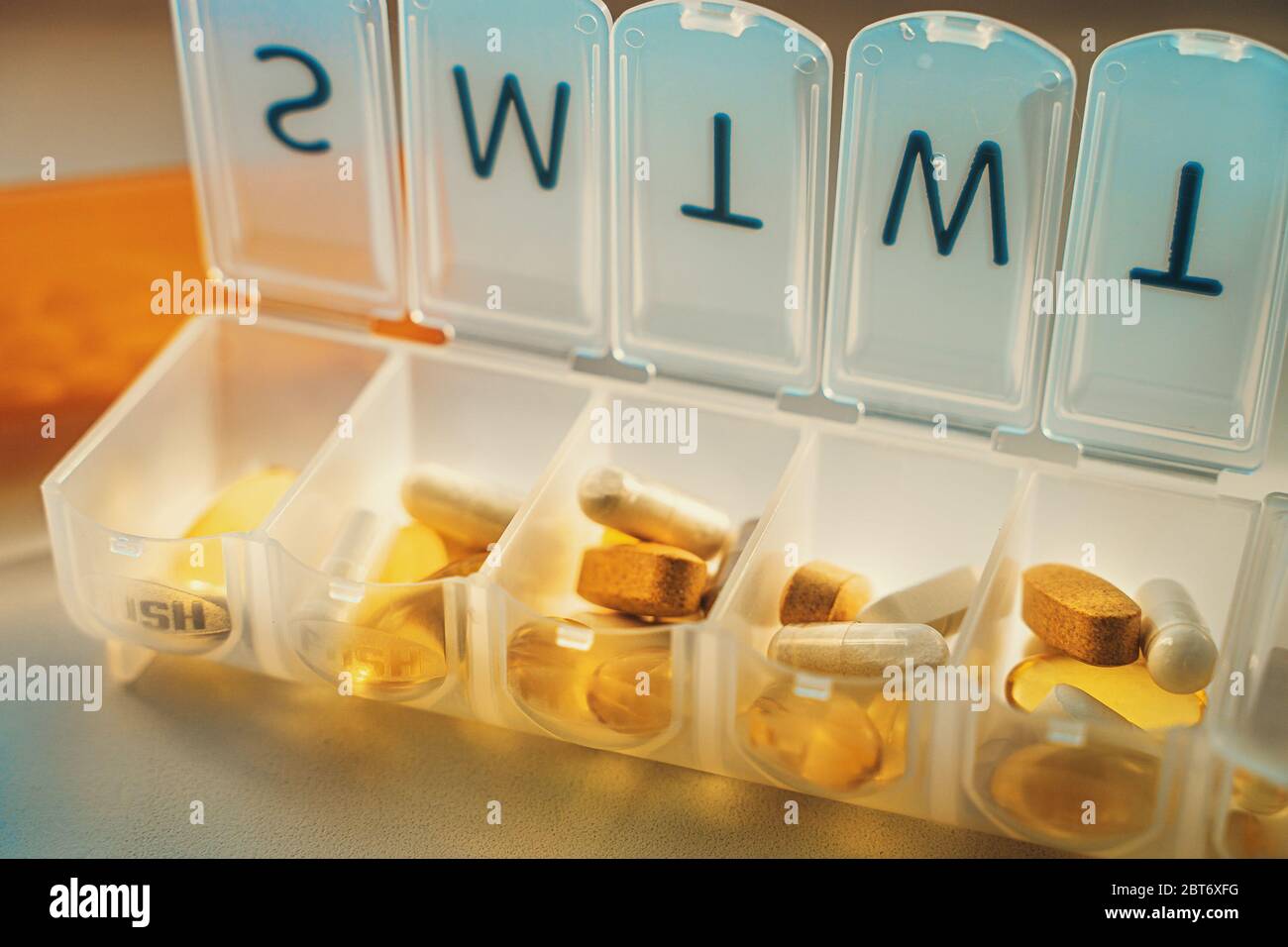 Drugs on table hi-res stock photography and images - Alamy