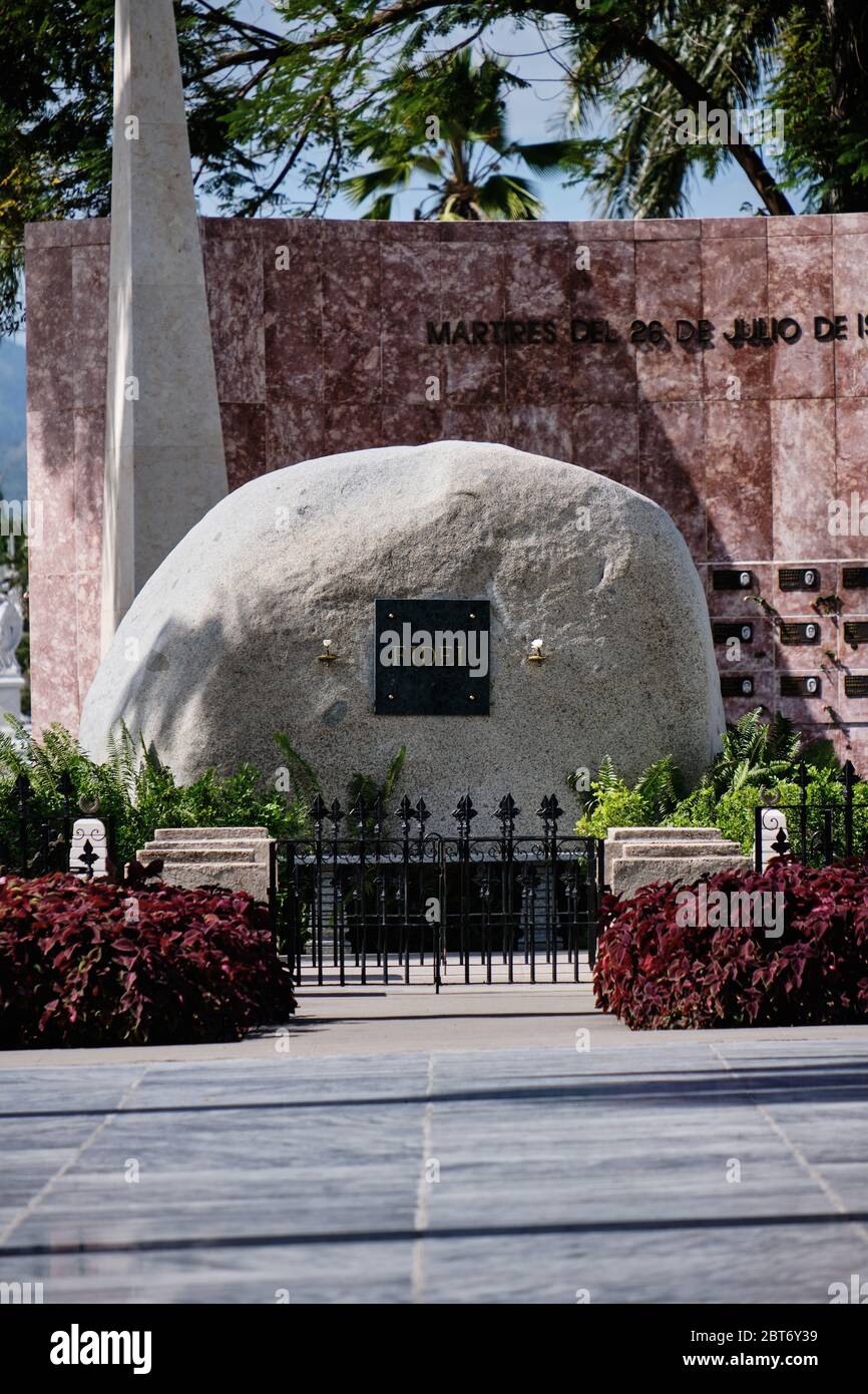 Grave of fidel castro hi-res stock photography and images - Alamy