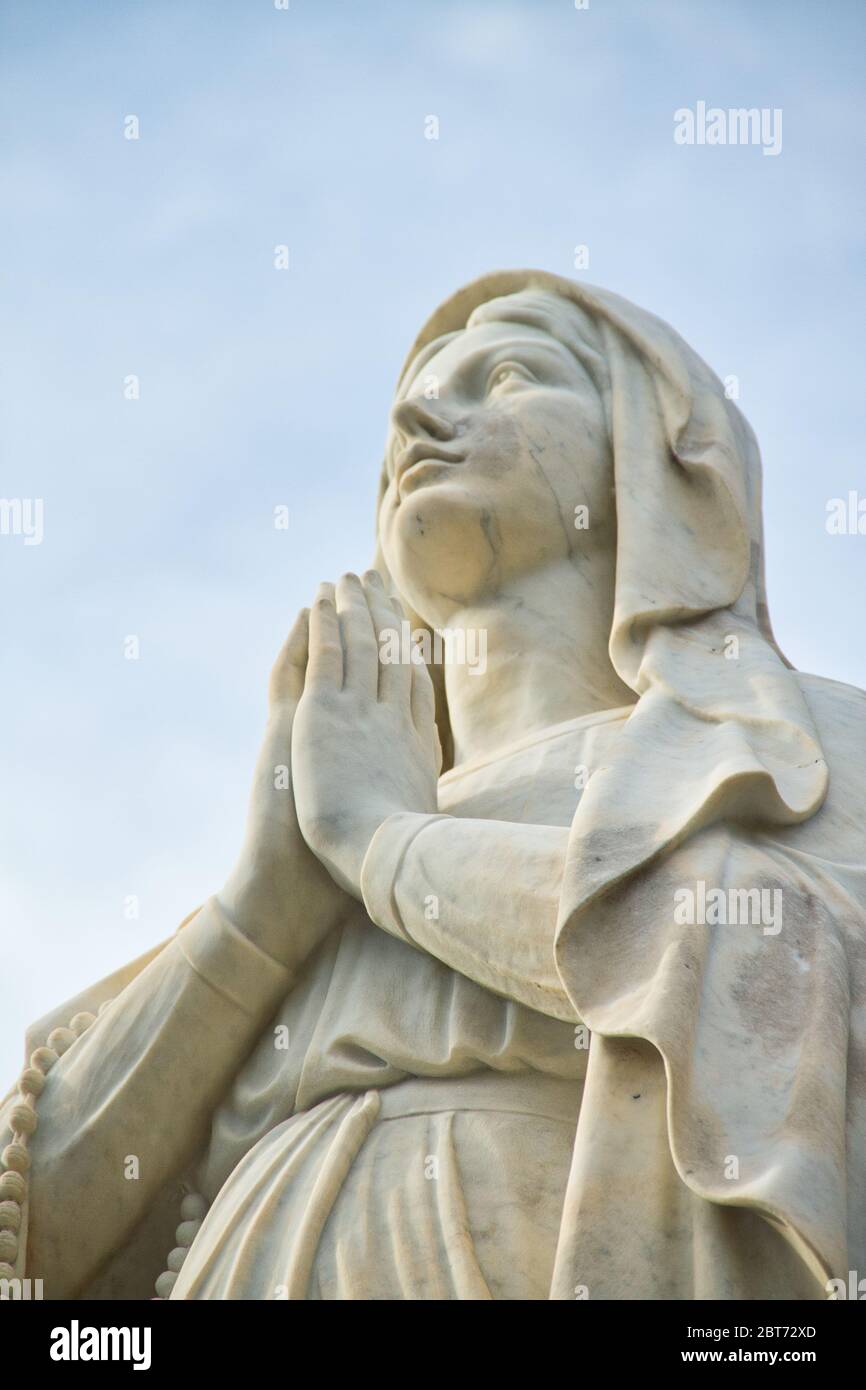 The Virgin Mary Praying Stock Photo - Alamy