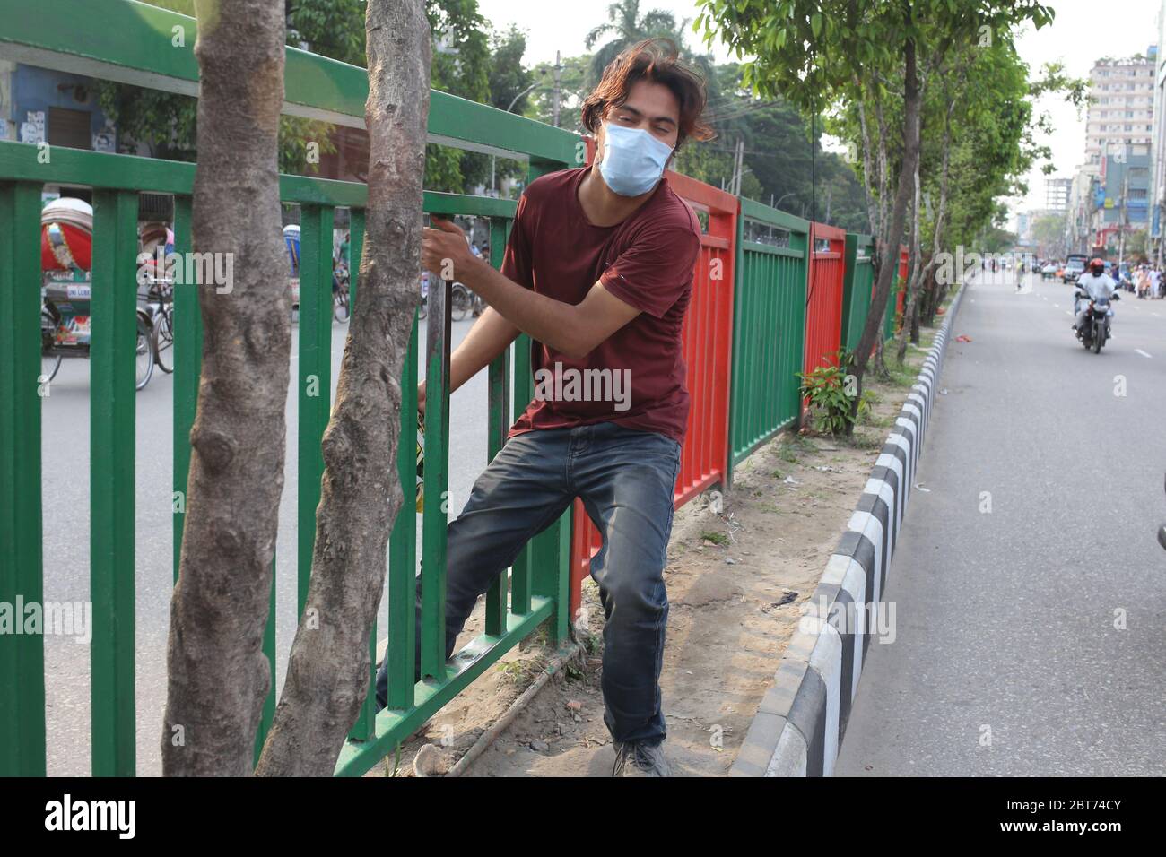 Road Divider High Resolution Stock Photography and Images - Alamy