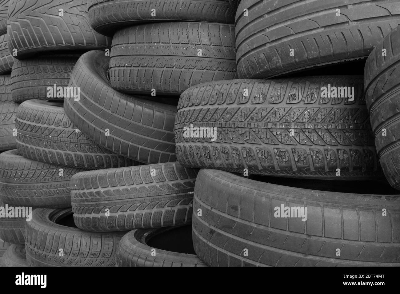 Stack of old used car tires Stock Photo - Alamy