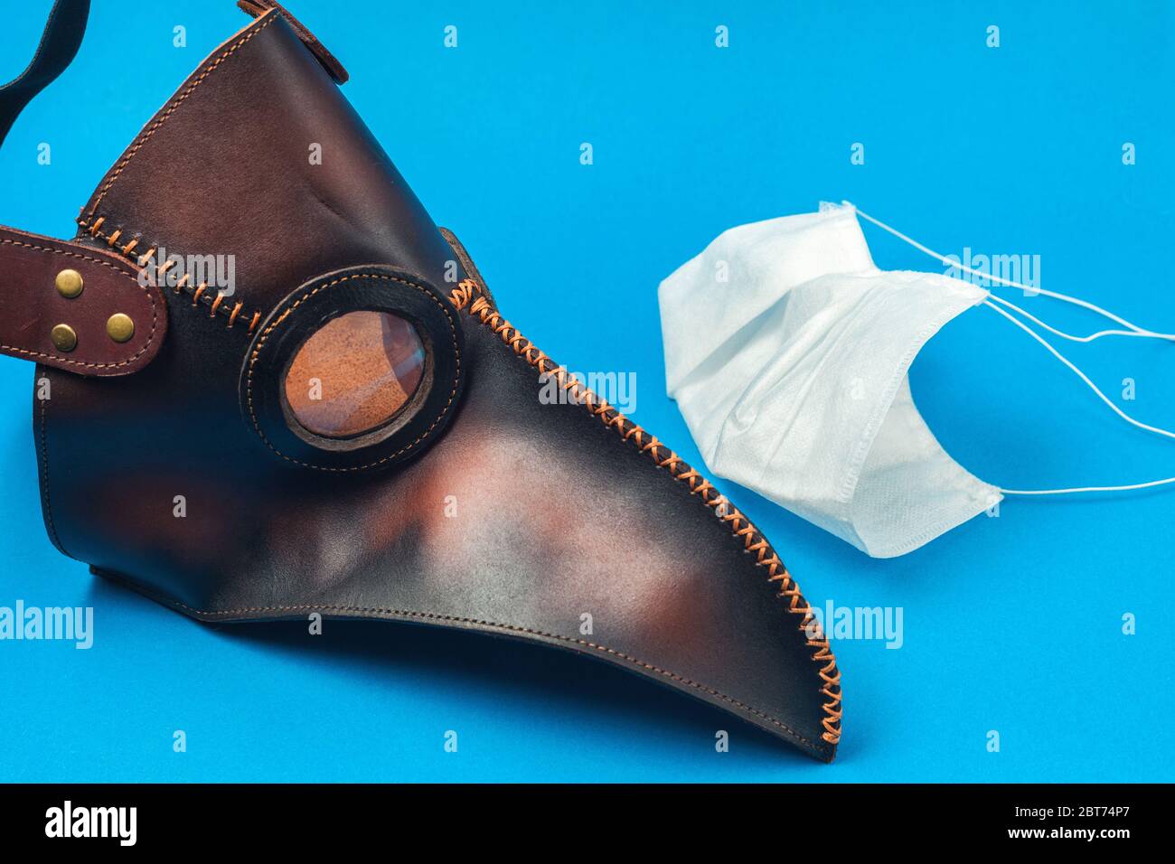 Plague doctor mask hi-res stock photography and images - Alamy