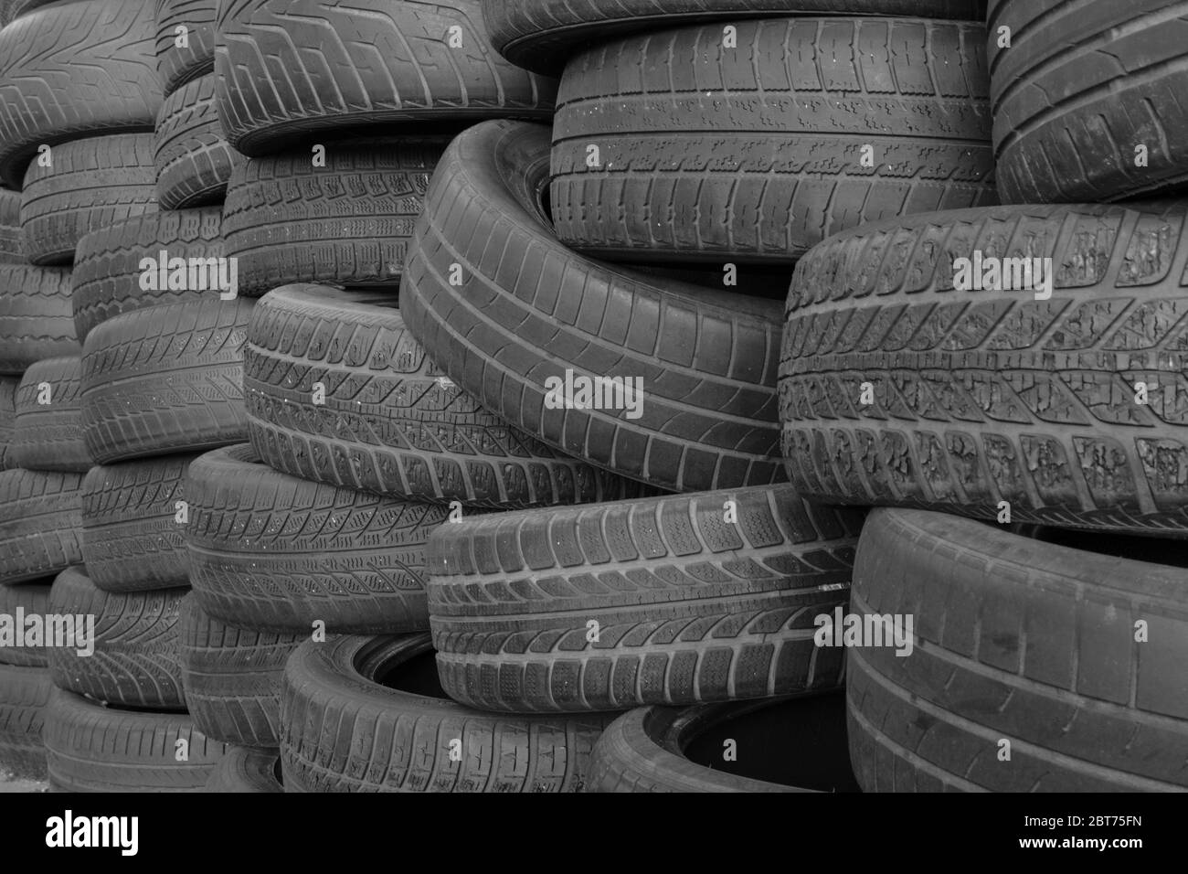 Stack of old used car tires Stock Photo - Alamy
