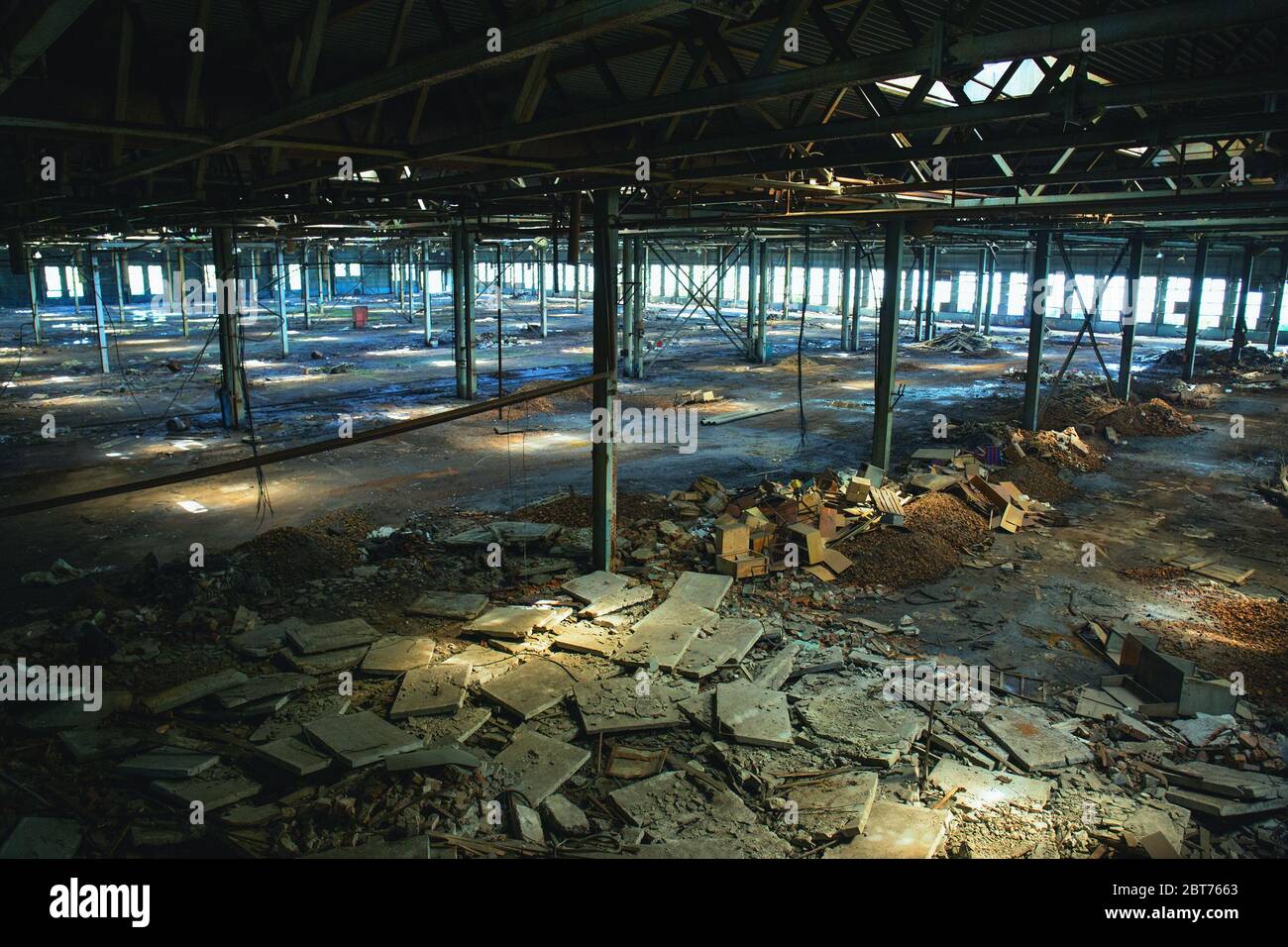 Warehouse reconstruction hi-res stock photography and images - Alamy