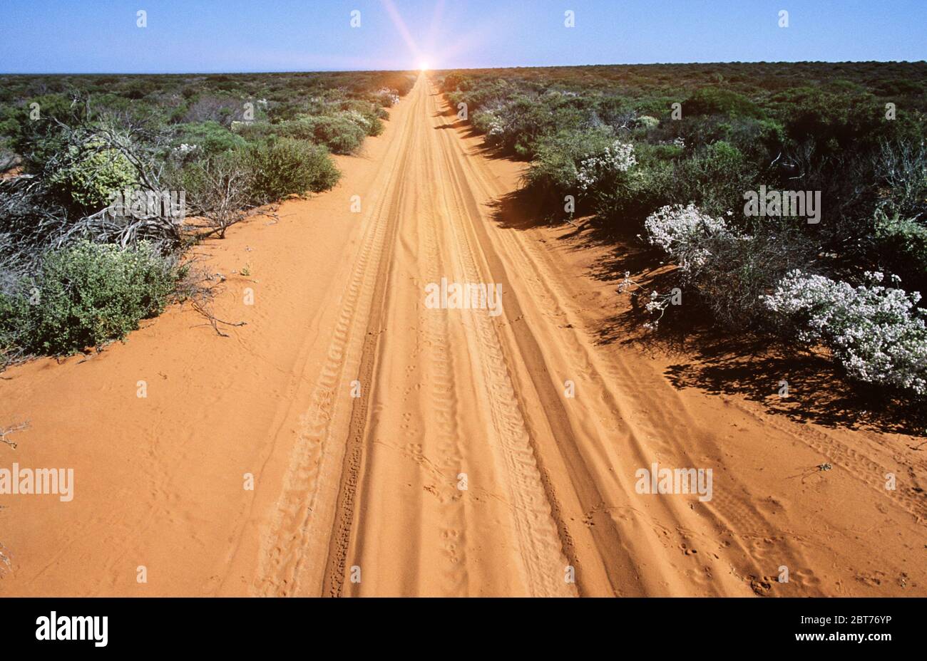 Road sign oodnadatta track south hi-res stock photography and images ...