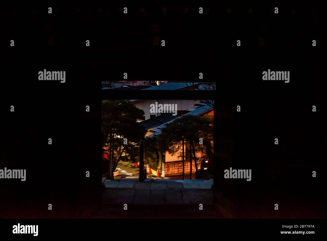 Tomare stop sign japan hi-res stock photography and images - Alamy