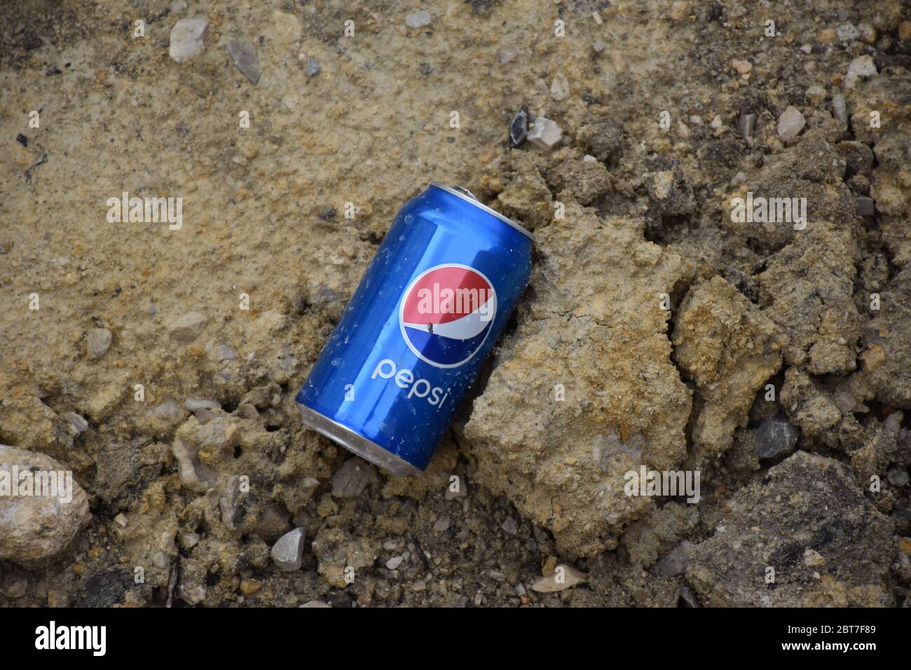 Condensation on coke can hi-res stock photography and images - Alamy