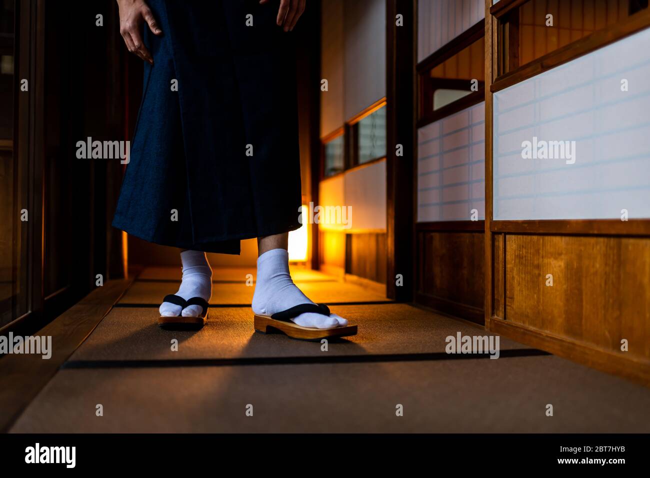 Low angle legs walking door hi-res stock photography and images - Alamy