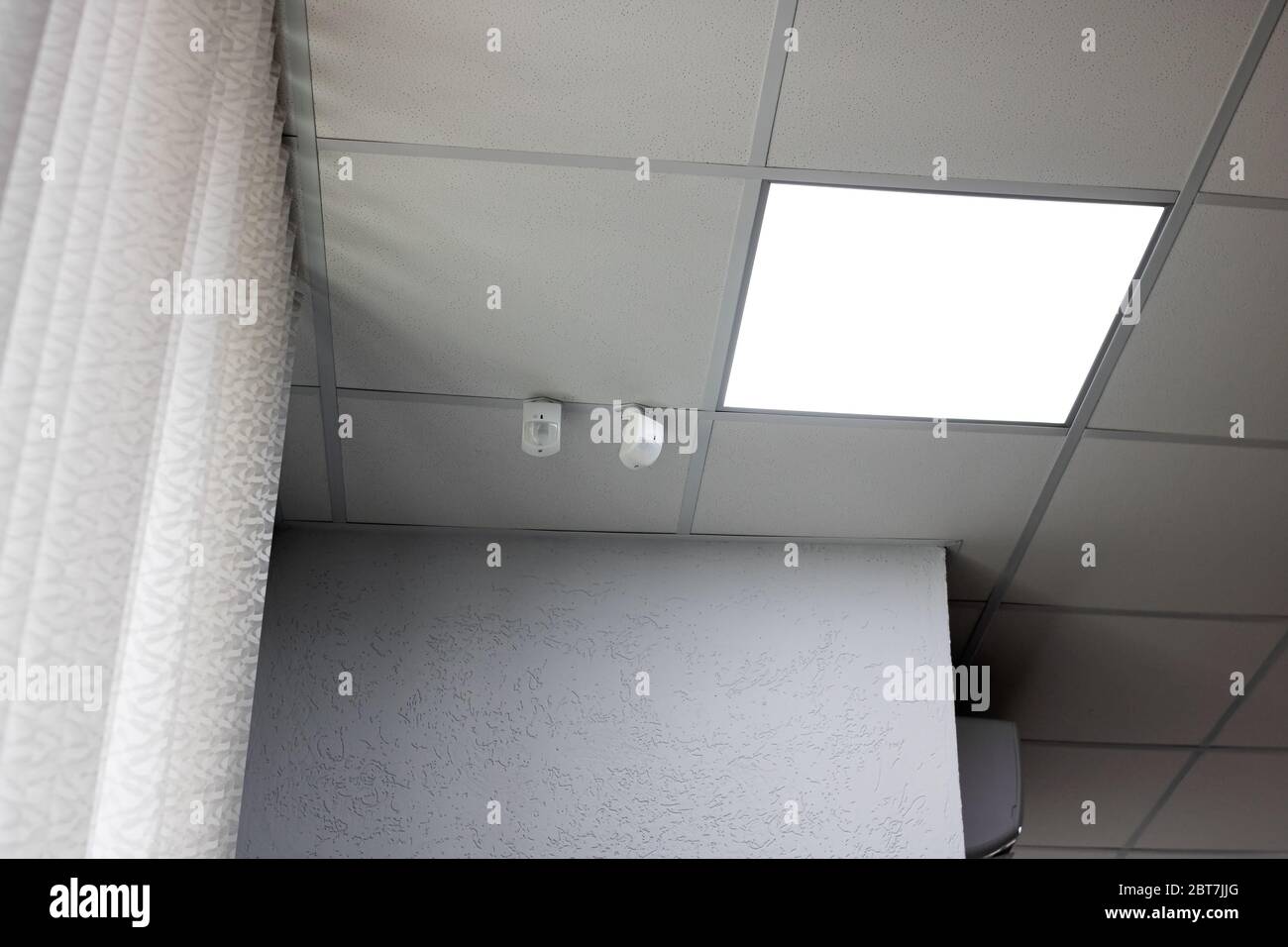 Ceiling camera hi-res stock photography and images - Alamy