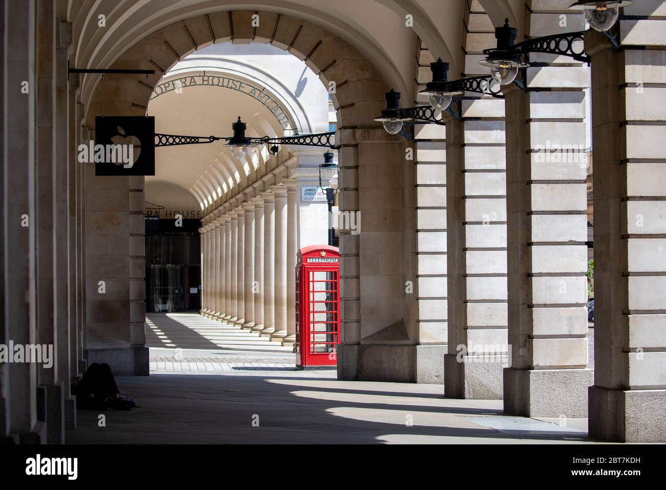 Royal opera house phone box hi-res stock photography and images - Alamy