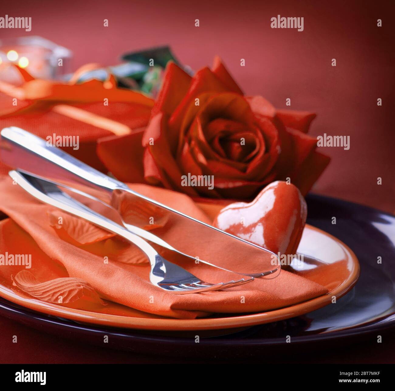 Wedding dinner place setting Stock Photo - Alamy