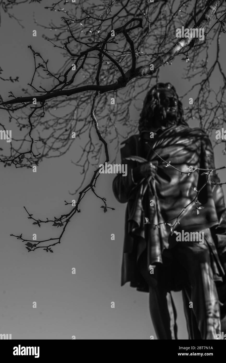 John Wilson statue by Sir John Steell in Princes Street Gardens ...