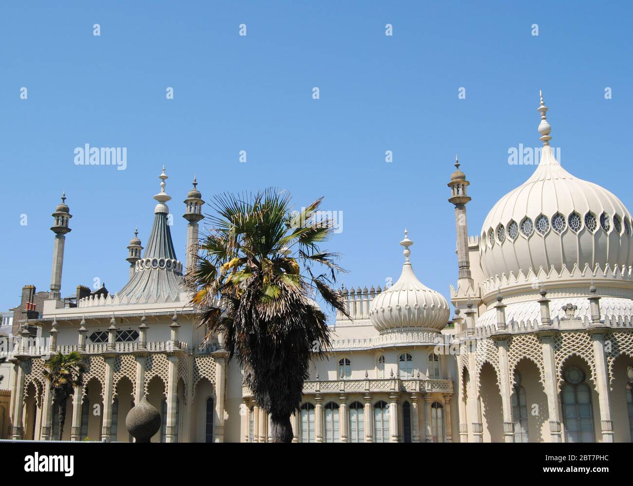 Brighton beach gardens hi-res stock photography and images - Alamy