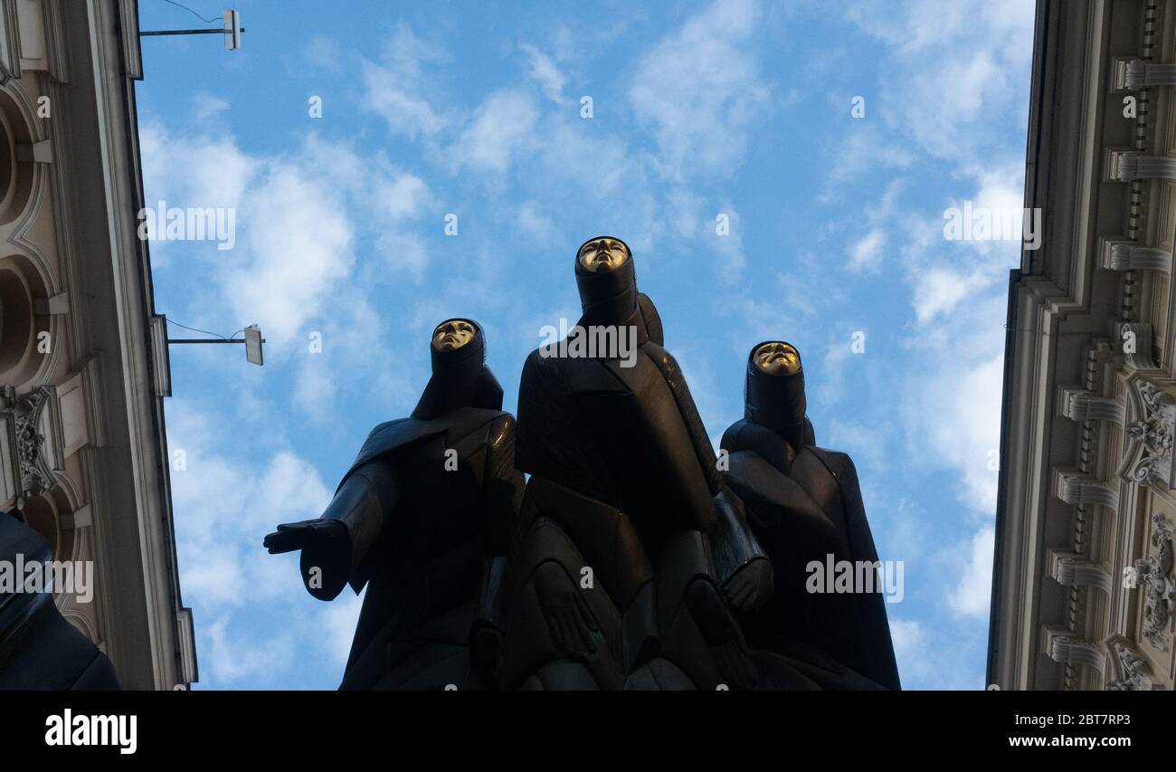 Statues of three women hi-res stock photography and images - Alamy
