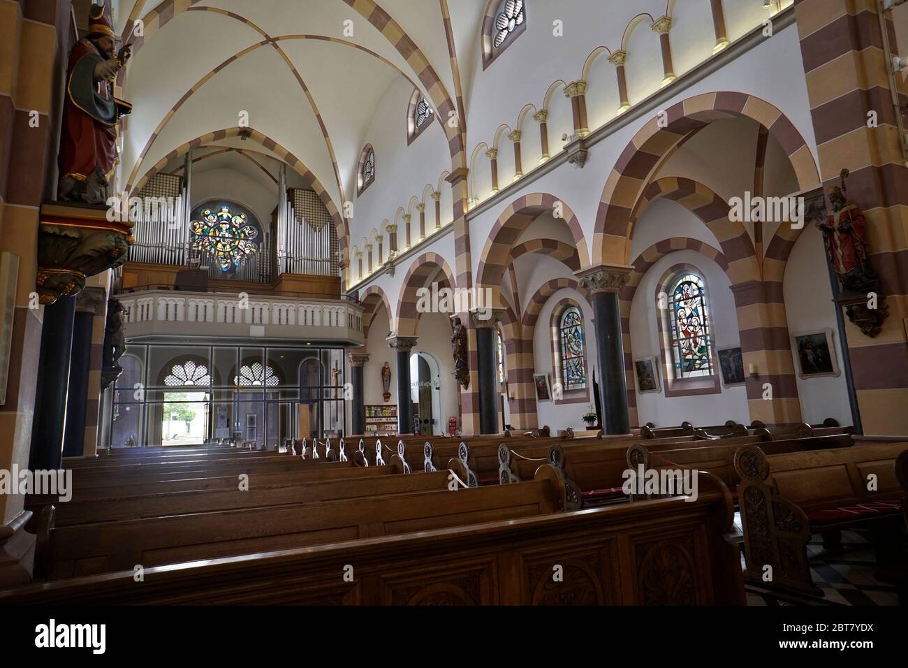 Katholische Pfarrkirche St. Germanus, Wesseling, Nordrhein-Westfalen ...