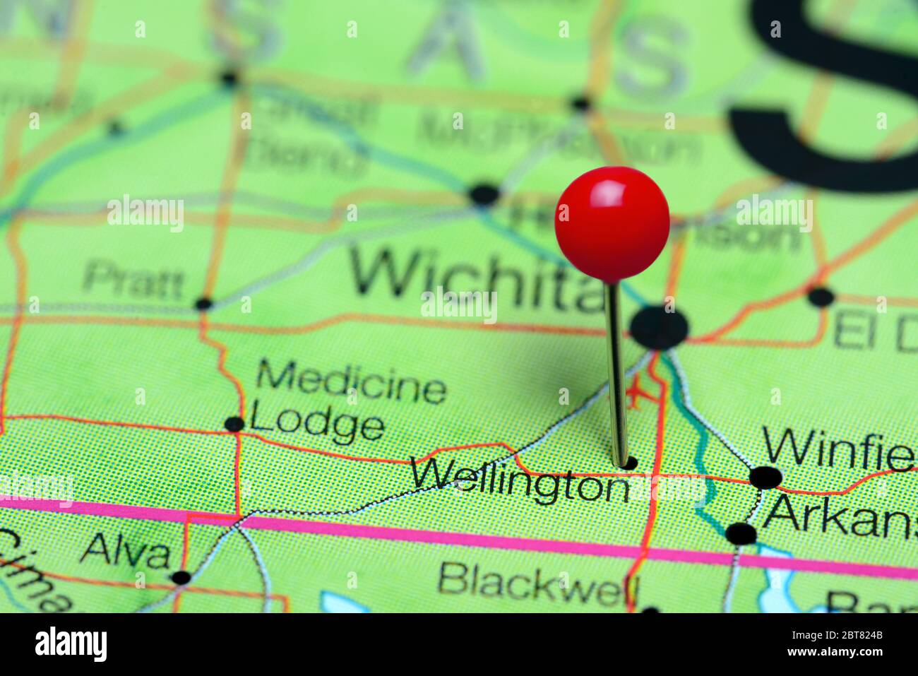 Wellington pinned on a map of Kansas, USA Stock Photo - Alamy