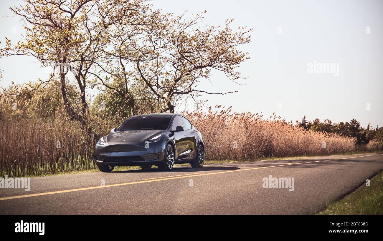 5/10/20 - Atlantic Highlands,NJ - Teslas all new Model Y looks familiar ...