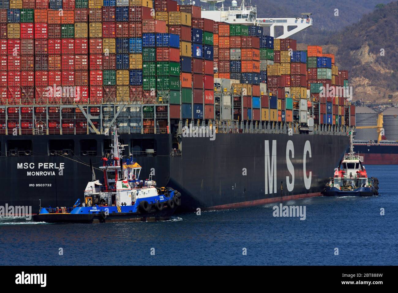 Tugboat & Container Ship, Manzanillo City, Colima State, Mexico Stock ...