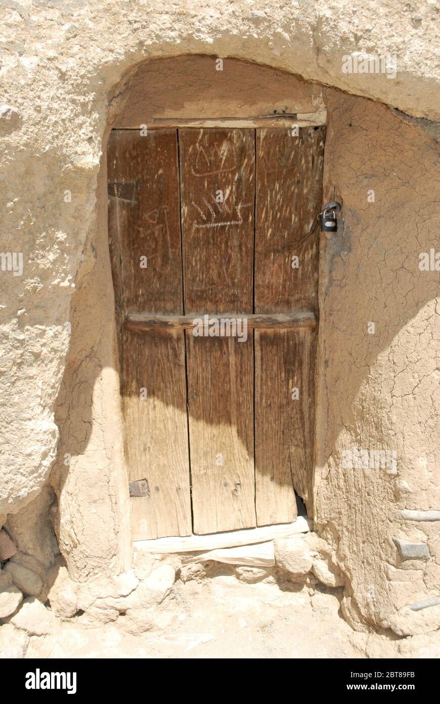 Iran cave dwellings hi-res stock photography and images - Alamy