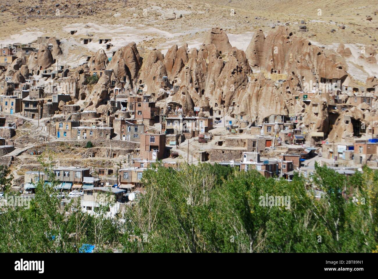 Iran cave dwellings hi-res stock photography and images - Alamy