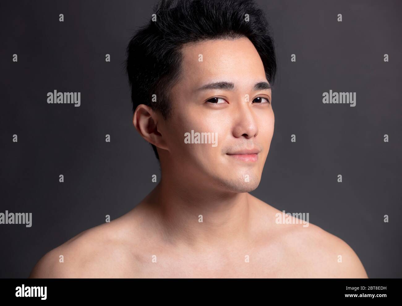 Handsome black man smiling face hi-res stock photography and images - Alamy