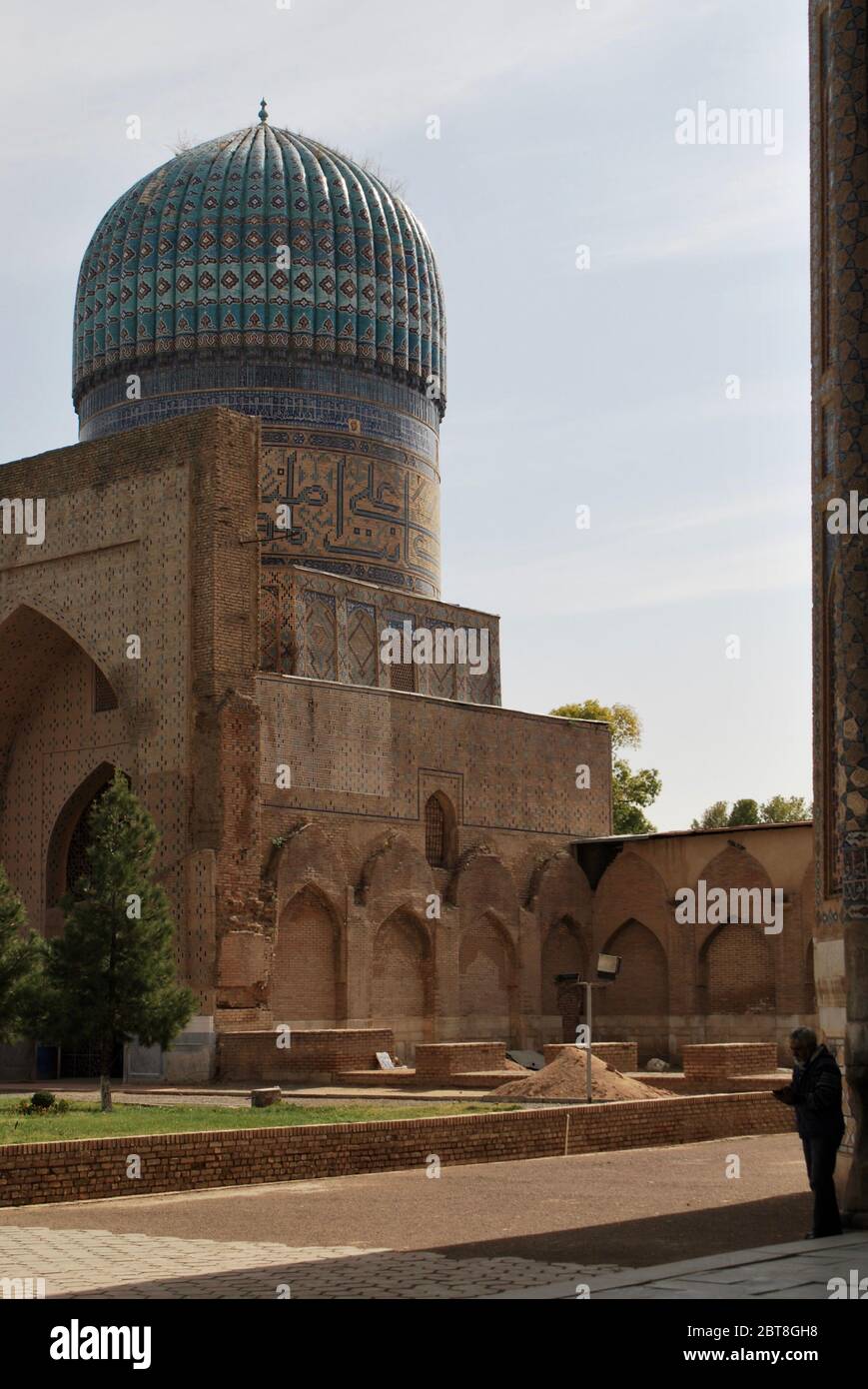 Bibi-Khanym Mosque, Samarkand, Uzbekistan, Central Asia Stock Photo - Alamy