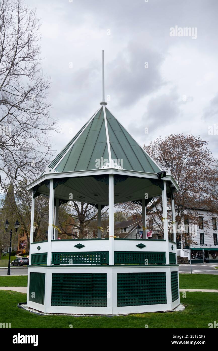 Open day community center space hi-res stock photography and images - Alamy