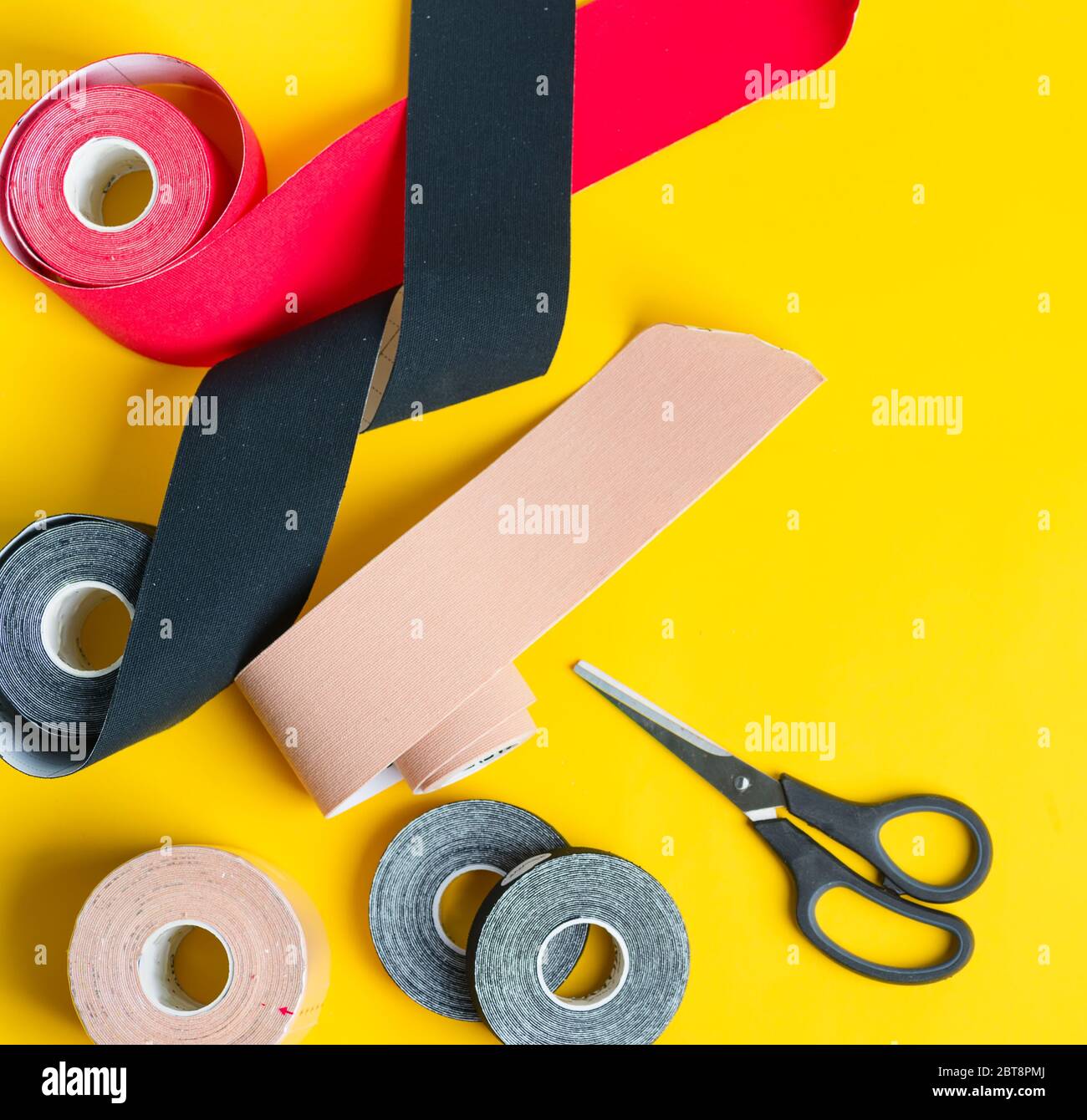 Kinesiology taping hi-res stock photography and images - Alamy