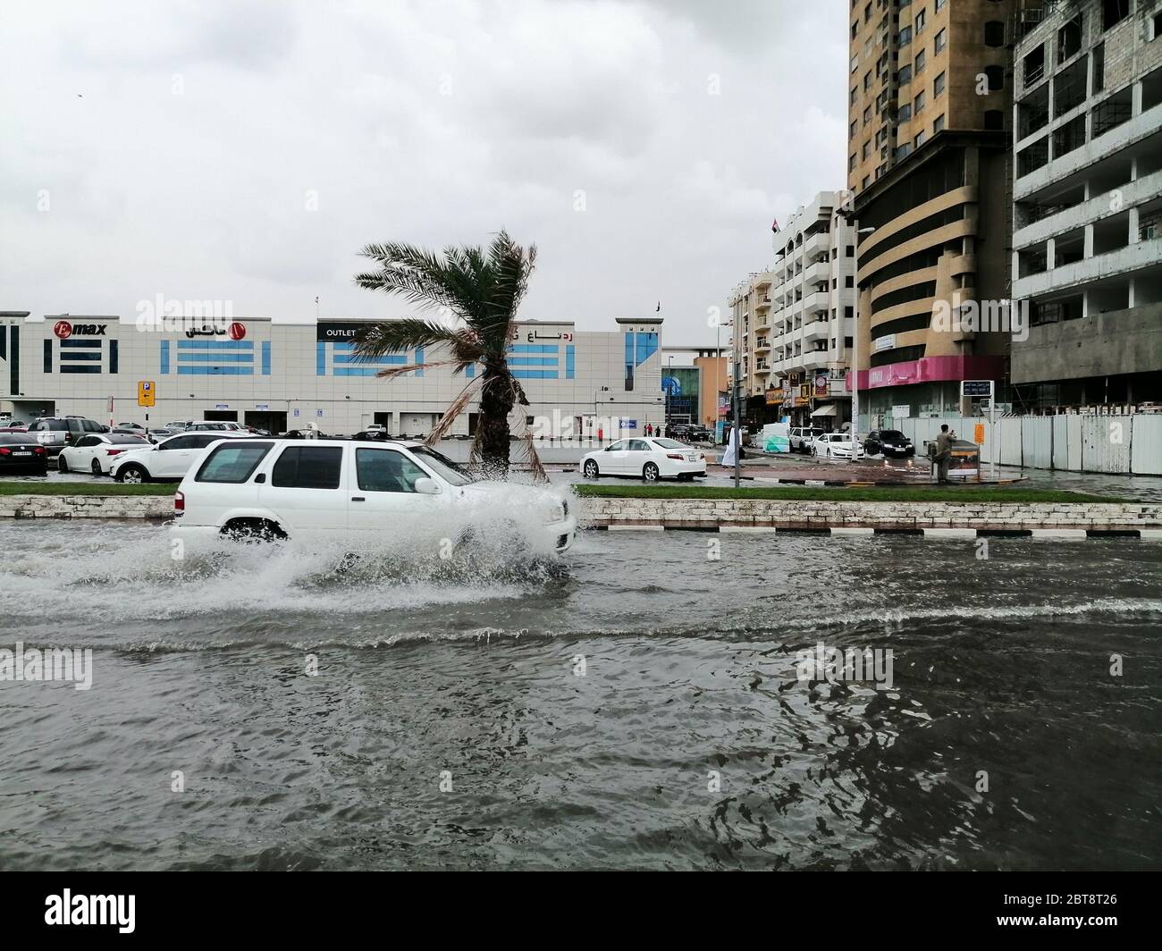 Cloud seeding dubai hi-res stock photography and images - Alamy