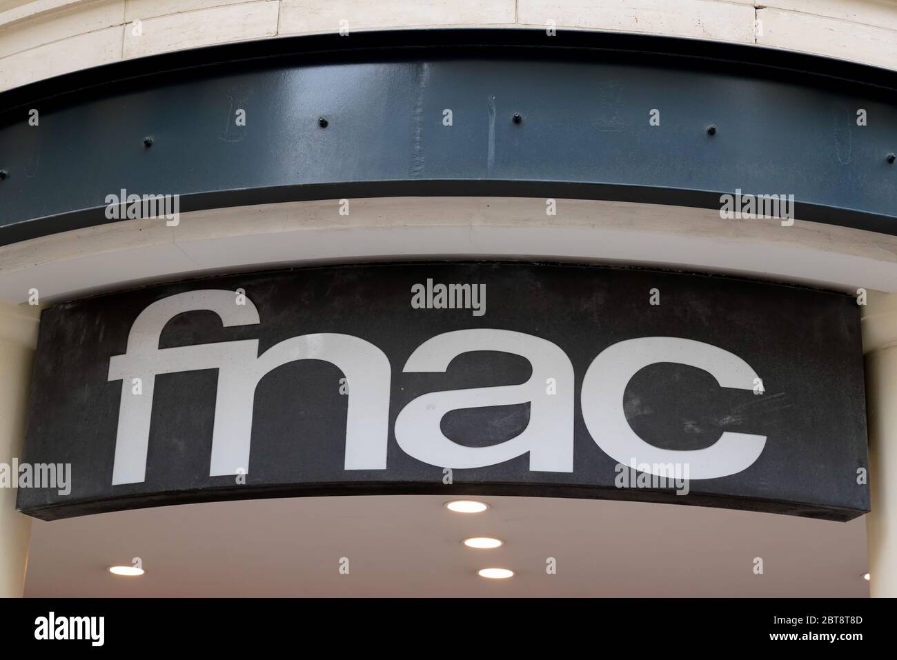 Fnac logo hi-res stock photography and images - Alamy